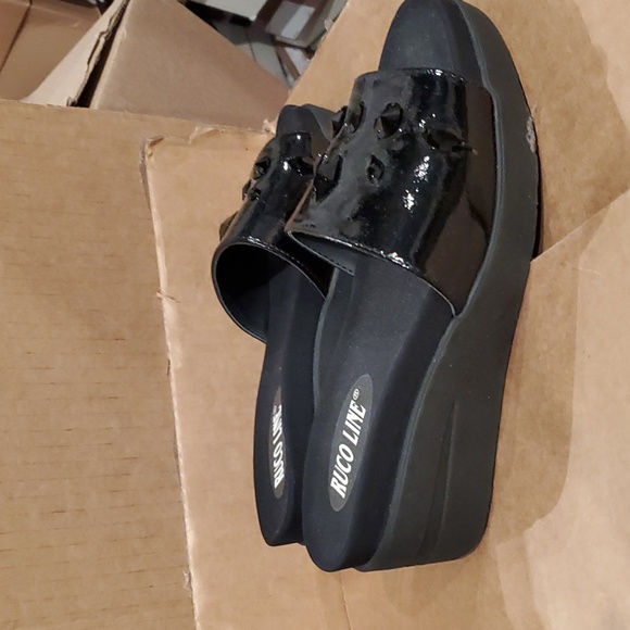 Ruco Line | Shoes | Sz 35 Nib Ruco Line Sandals | Poshmark